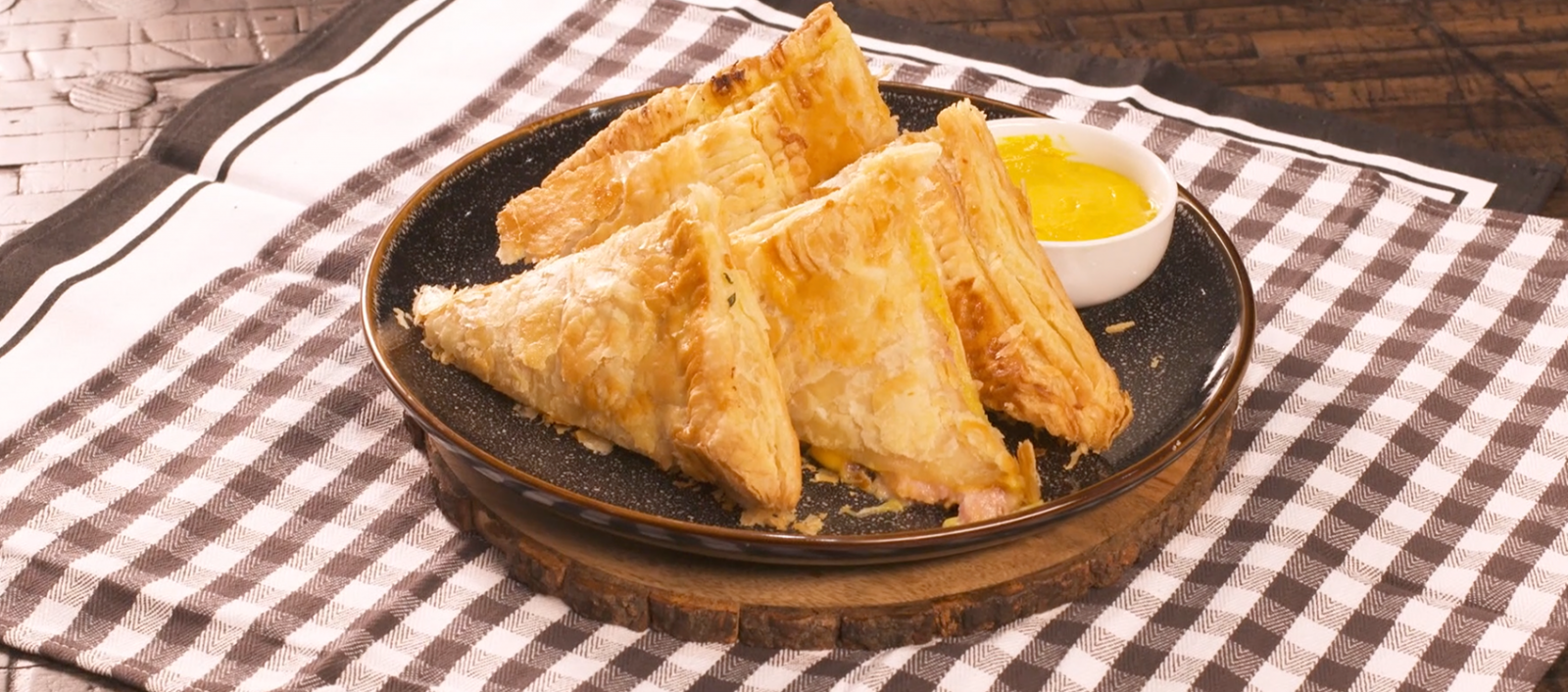 Ham & Cheese Squares - Schwab Meat